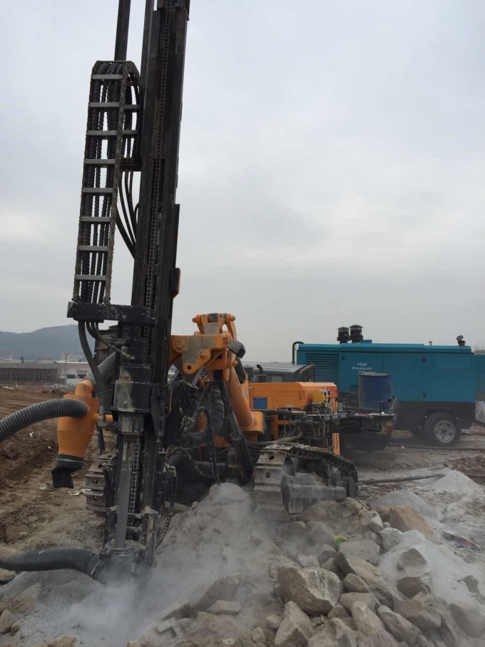 80mm To 115mm Rock Drilling Rig Lengthened Guide Rail High Performance