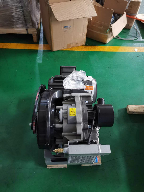 OEM Oil Free Rotary Screw Air Compressor , Engine Driven Air Compressor